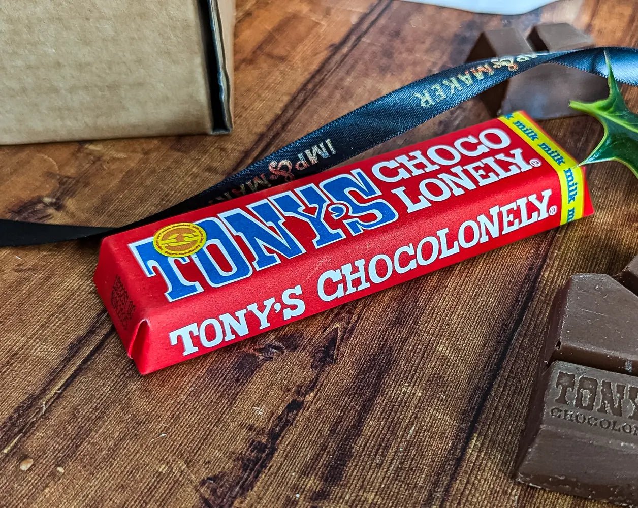 Corporate Gifts – IMP & MAKER